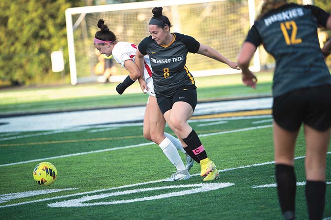 Bonifas nets game-winner at Davenport | News, Sports, Jobs - The Mining ...
